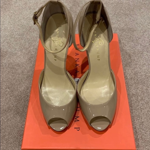 Ivanka Trump | Shoes | New Ivanka Trump Itbulbli 8 M Final Price | Poshmark